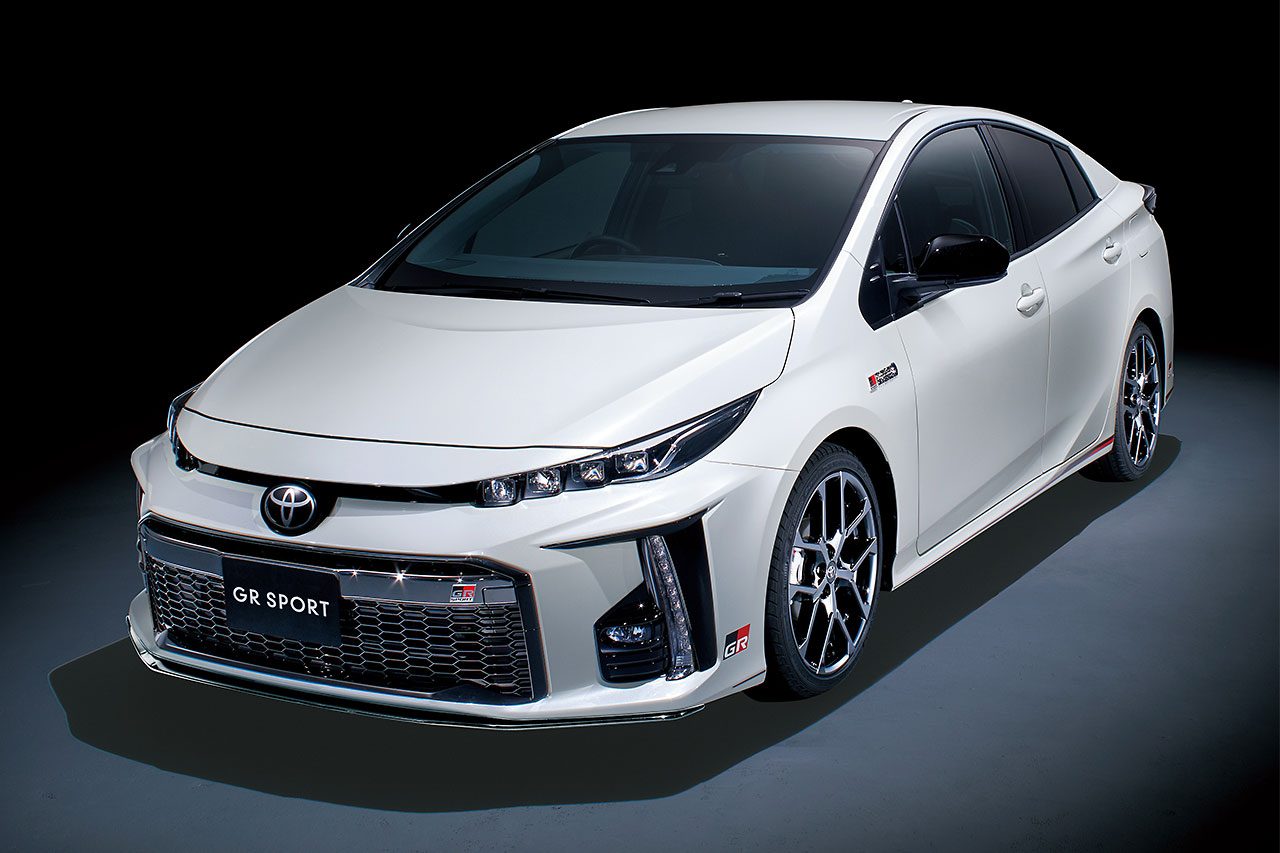 TRD、ヴィッツGR／GR SPORT、プリウスPHV GR SPORT用GR PARTSを発売 | autosport web