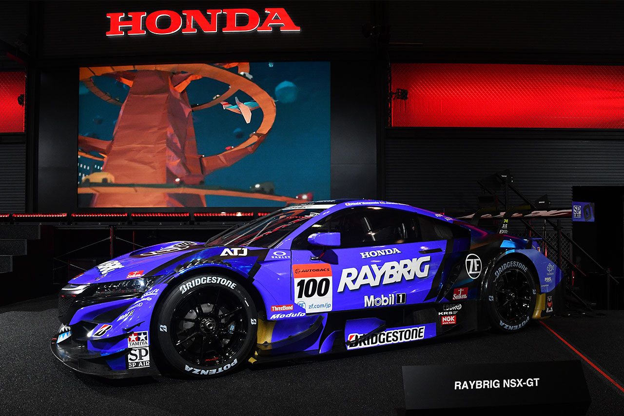 RAYBRIG NSX-GTの恒例“テスト専用カラー”が東京オートサロンに登場 | autosport web