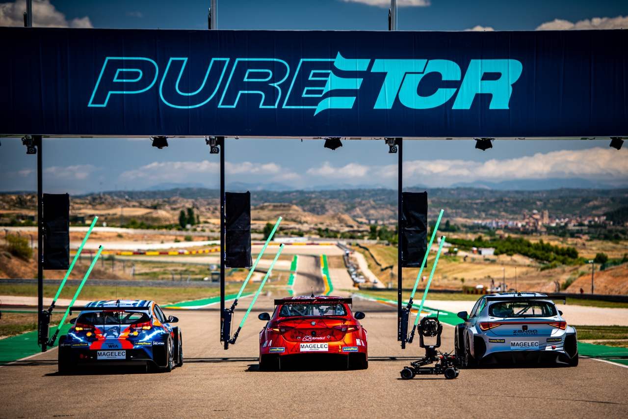 ピュアETCR改め、新生『FIA ETCR eツーリングカー・ワールドカップ』の2022年開催日程が発表 | 海外レース他 ...