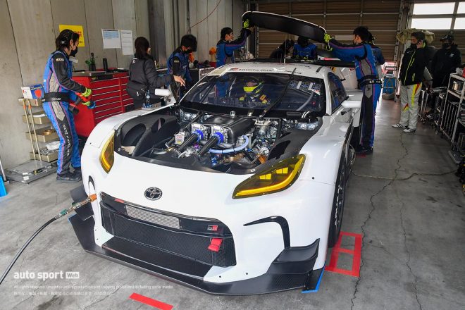 GT300のニューウェポン、apr GR86 GTがツインリンクもてぎでシェイクダウン。初走行から好感触 | autosport web