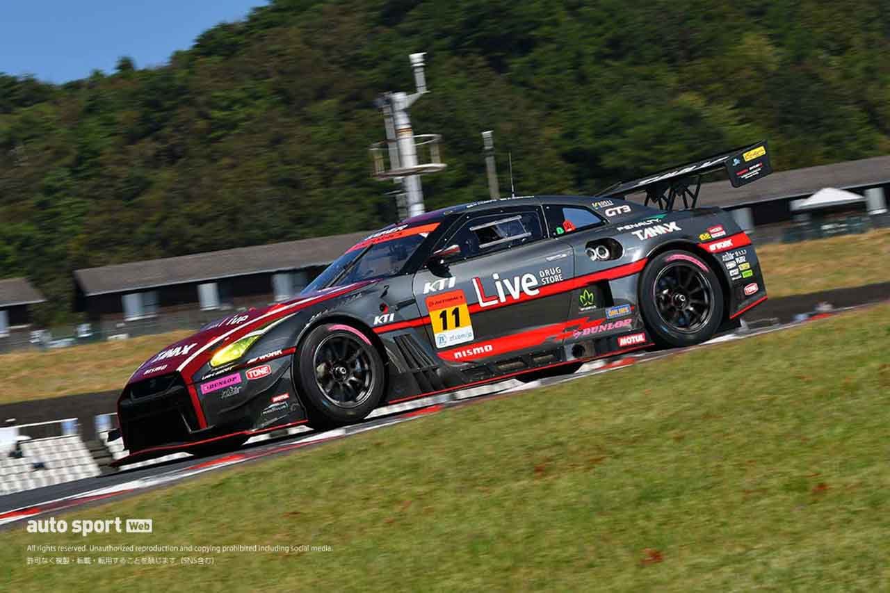 【ブログ】ダンロップのピンクリボン運動に新鮮さを感じる／スーパーGTサーキット便り第7戦 | autosport web Premium会員ニュース | autosport web