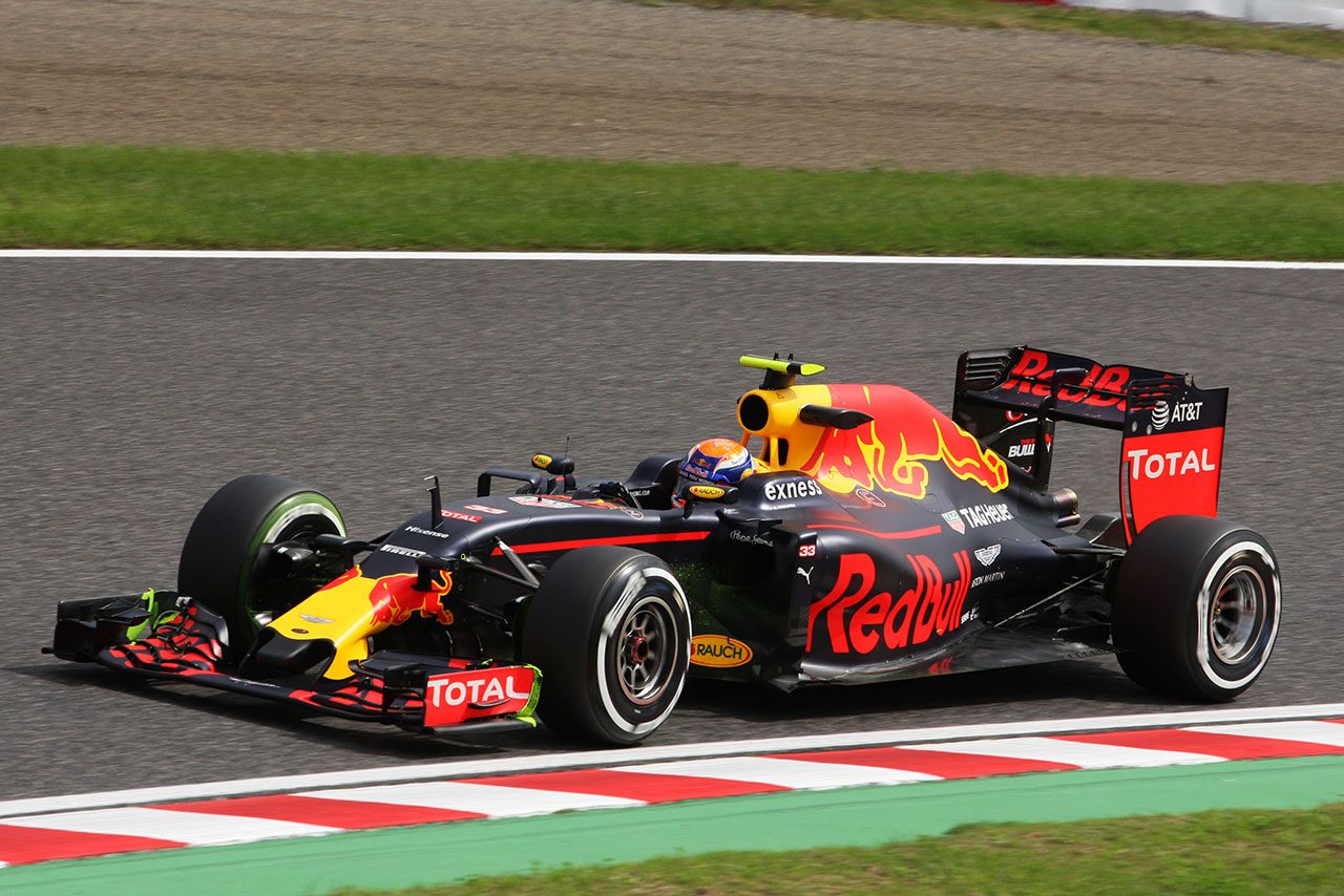 レッドブル・レーシングが2016年に投入した『RB12』 | autosport web