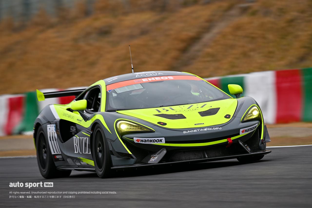 BUZZ KR McLaren570S GT4 | autosport web