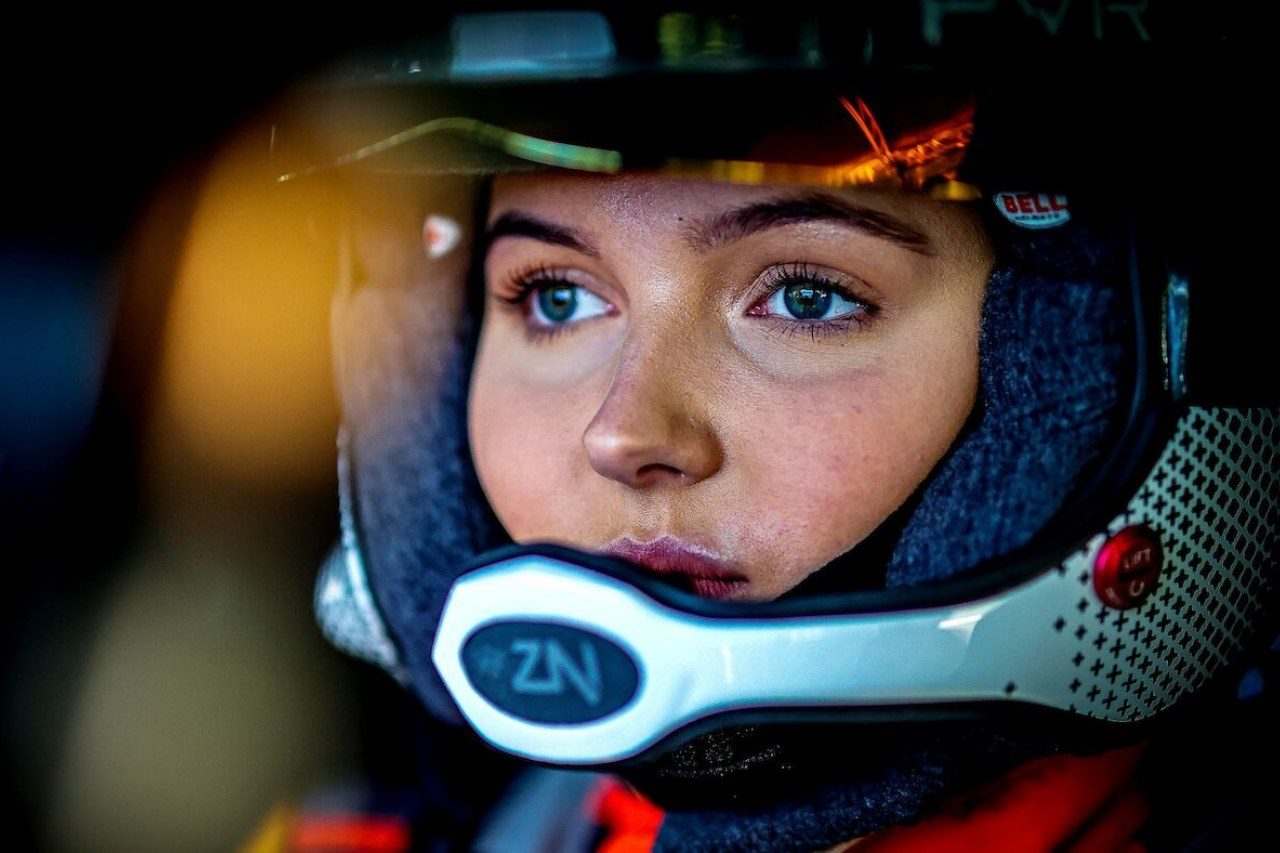 昨季印象的デビューを飾ったクララ・アンダーソンが複数年契約。王者も3台体制を継続／WorldRX | ラリー/WRC | autosport web