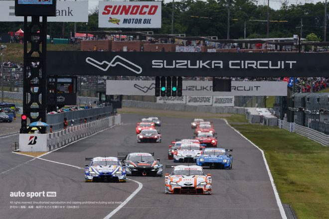 2023スーパーGT第2戦富士 ピットウォークの様子 | 2023年のスーパーGT第2戦富士に計8万200人が来場。コロナ対策緩和で盛り上がりをみせるの画像・写真(10 ...