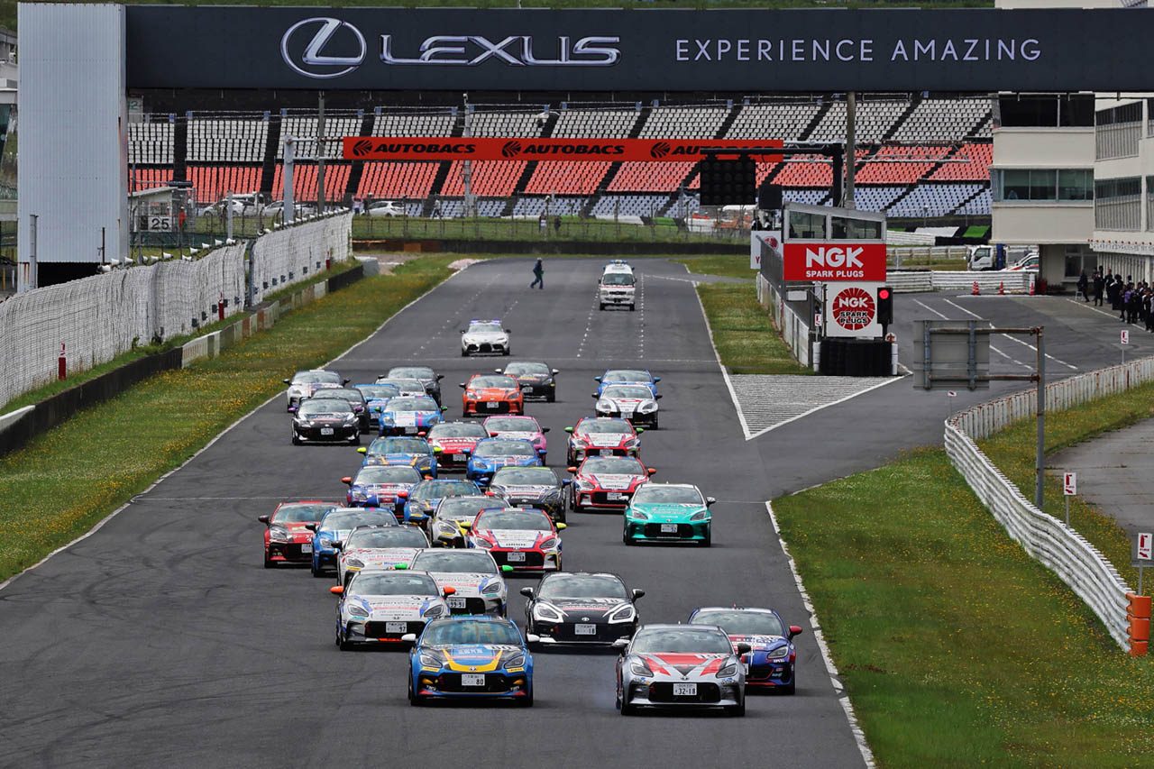 T by Two CABANA Racing 2023 TOYOTA GAZOO Racing GR86/BRZ Cup 第2戦オートポリスレポート | autosport web