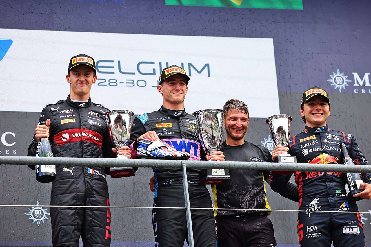2023年FIA F2第11戦スパ・フランコルシャン フィーチャーレース表彰台82b70ca9f | autosport web