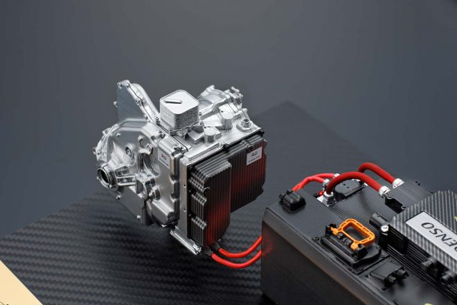 TOYOTA TS050 HYBRID Powertrain 1/6スケールモデル | autosport web