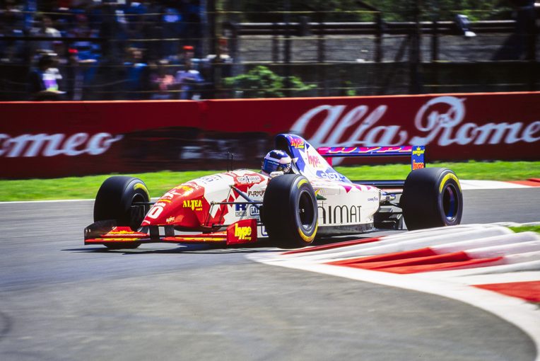 いまのタキ井上が存在する由縁。デイビッド・シアーズの驚愕の手腕【タキ井上が語る敏腕F1マネージャー／最終回：後編】 | autosport web