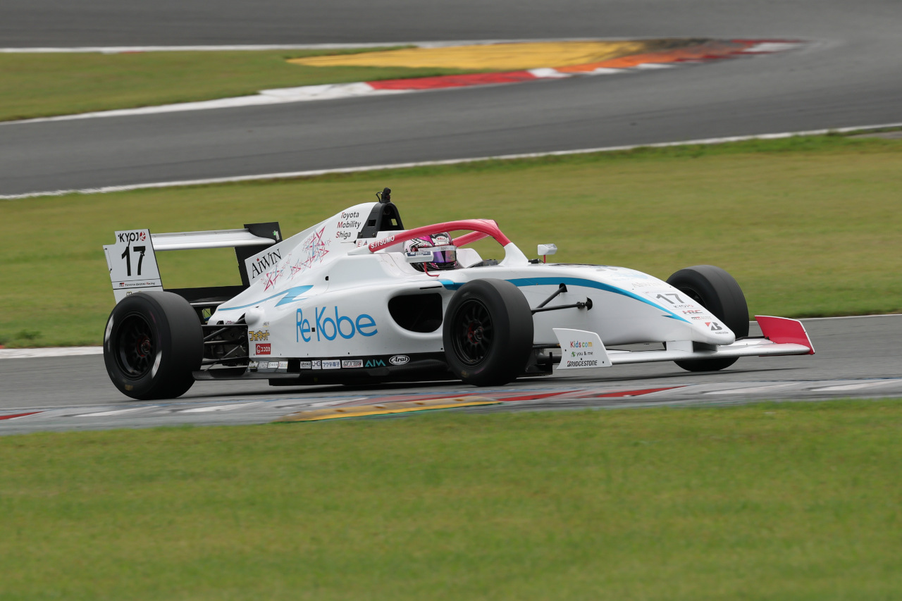 白石いつも（AIWIN Re-Kobe KC-MG01） | autosport web