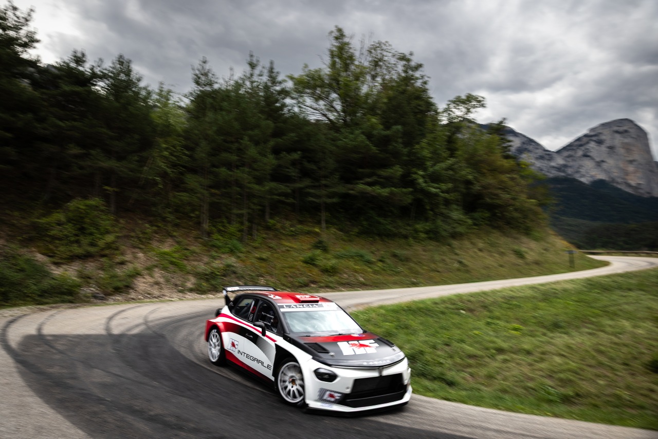 ランチアがWRC復帰か。噂のイプシロン・ラリー2 HFインテグラーレのデビューを公式発表 | autosport web