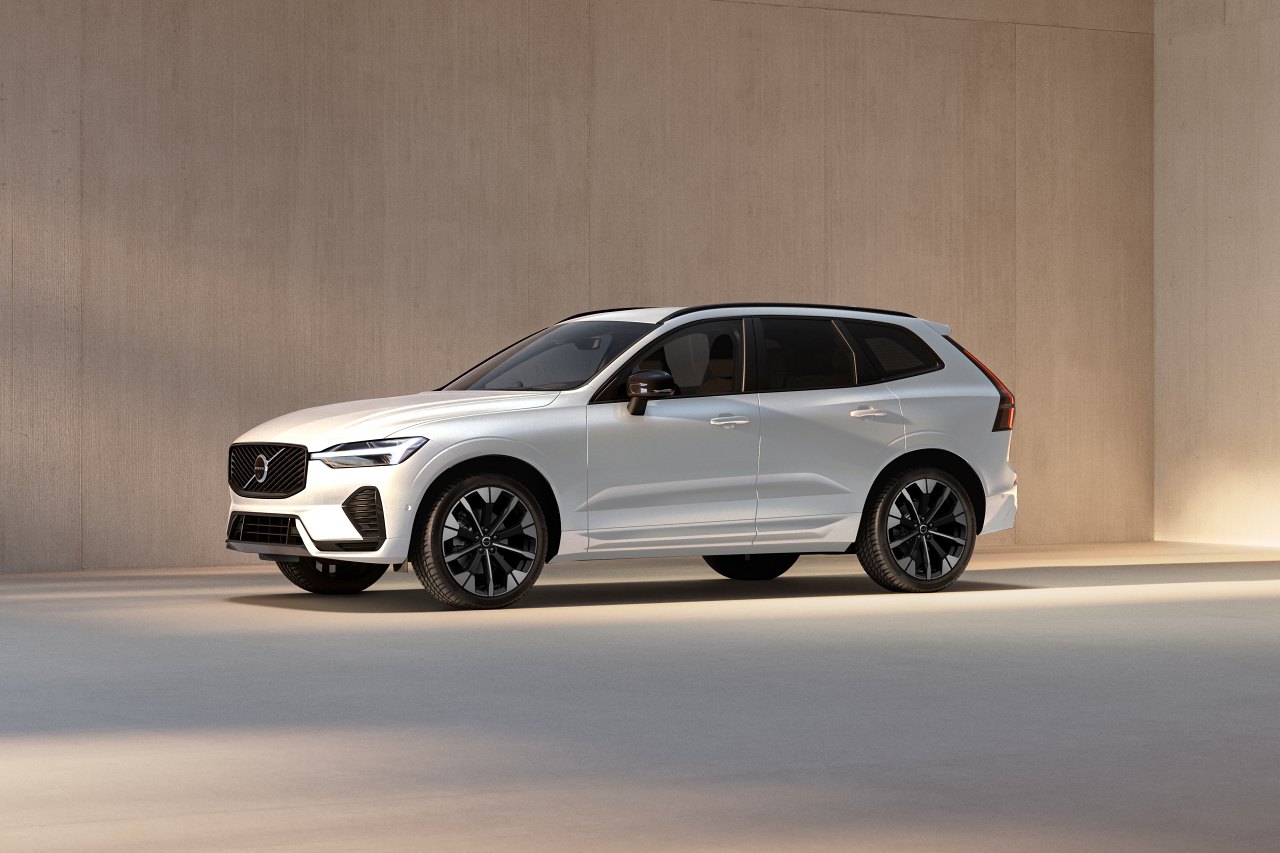 ボルボ『XC60／XC40』に精悍な装いの特別仕様車“ダーク・エディション”を設定。後車には限定モデルも | クルマ | autosport web